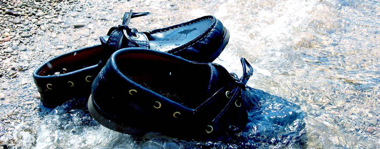 What To Do When Leather Gets Wet: 3 Crucial Steps | Buffalo Jackson